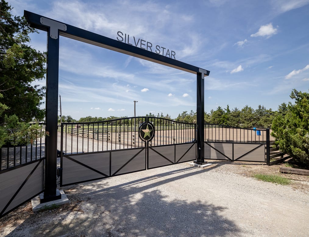 automatic driveway barrier