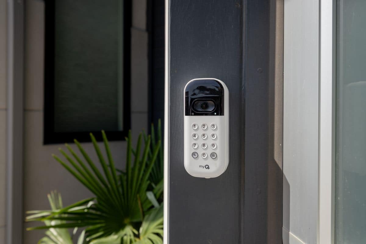 Garage Door Opener Installation: Features Worth Purchasing